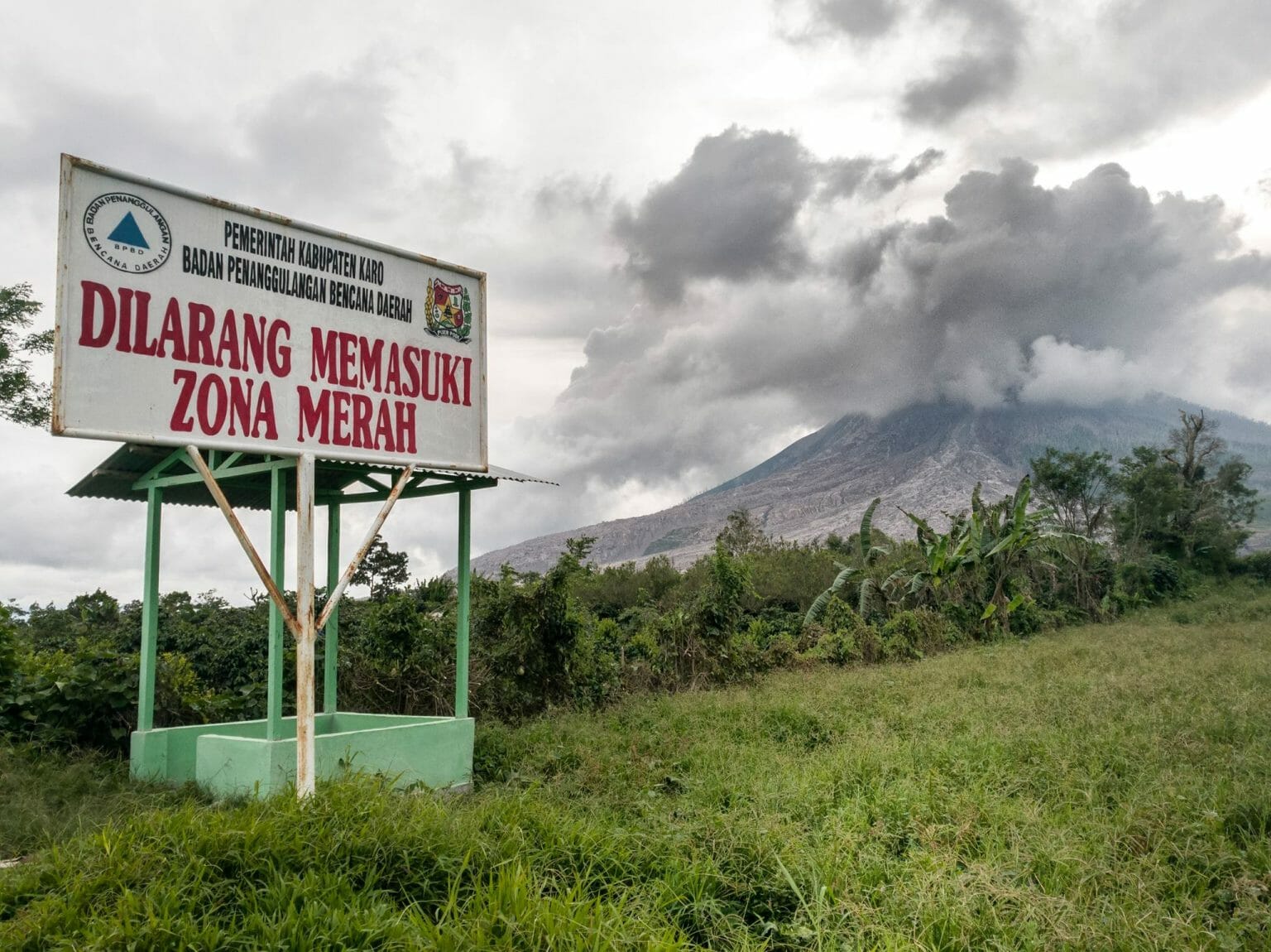 Guy Sneaks into Abandoned Volcano Town for Stunning Photos