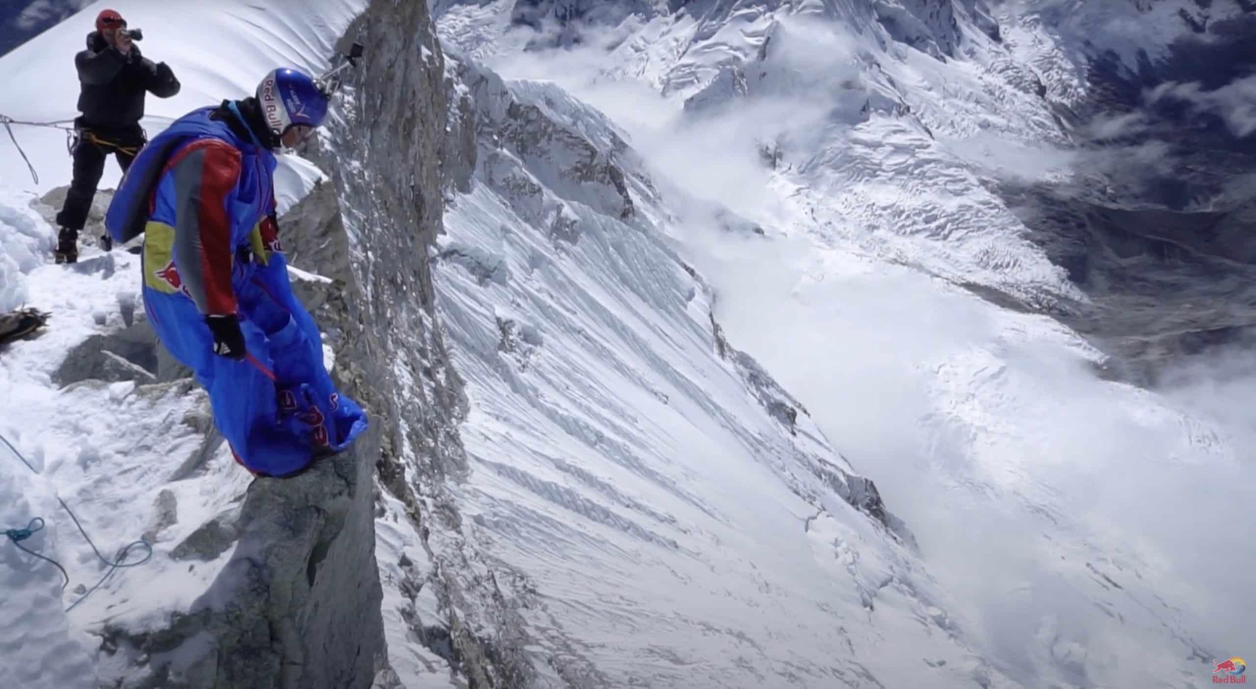 Climber first ever to jump from Mountain Huascarán in Peru