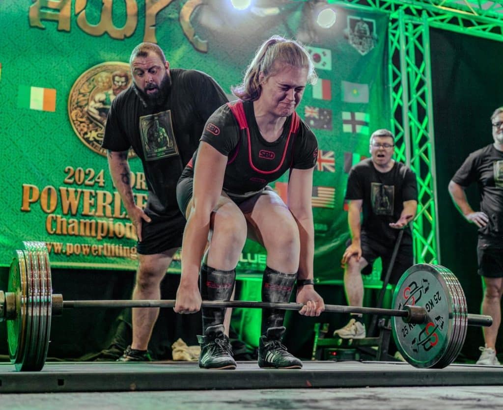 Women in Powerlifting: Breaking Barriers and Building Strength