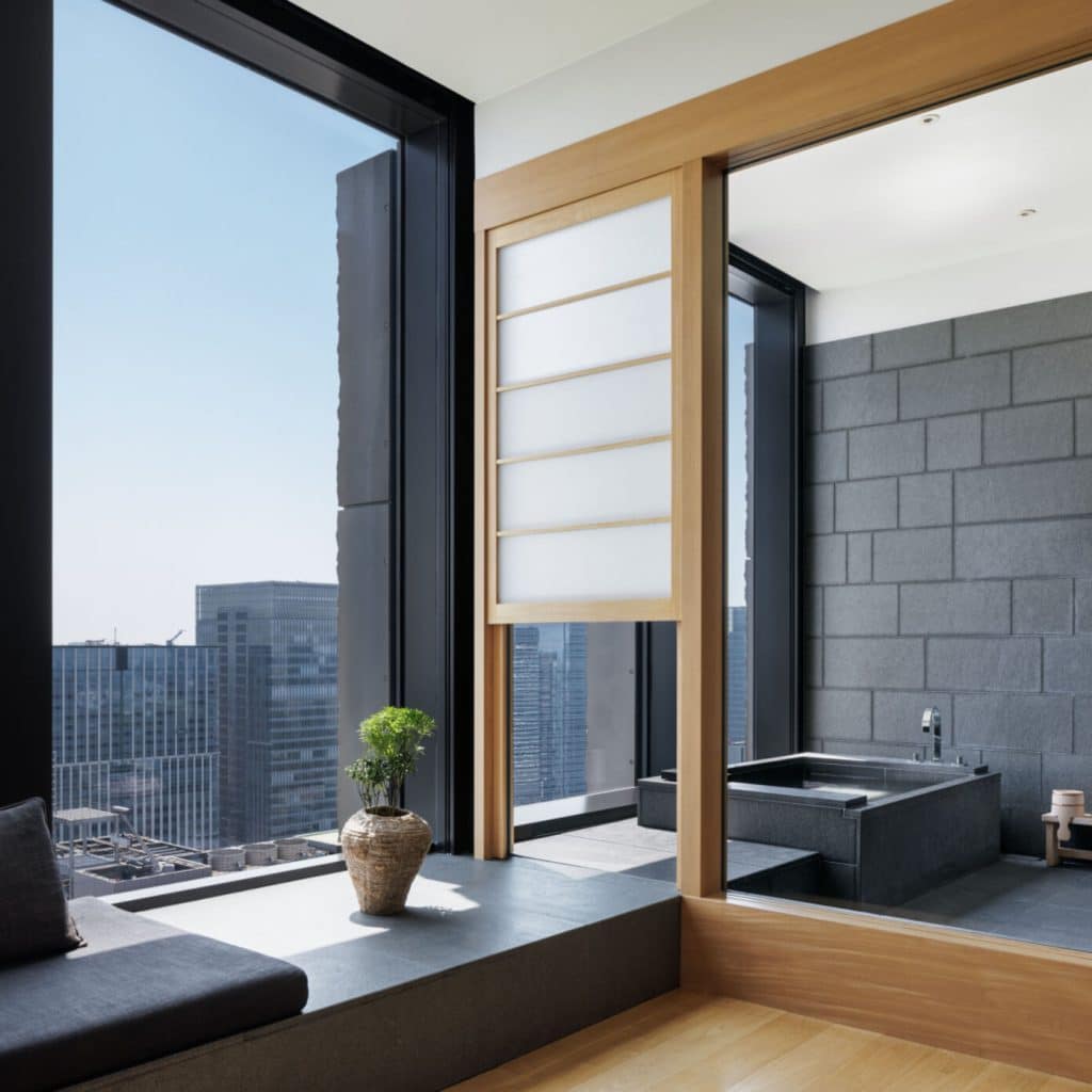 The Best 5 Tokyo Hotels, Recommended by A Travel Expert